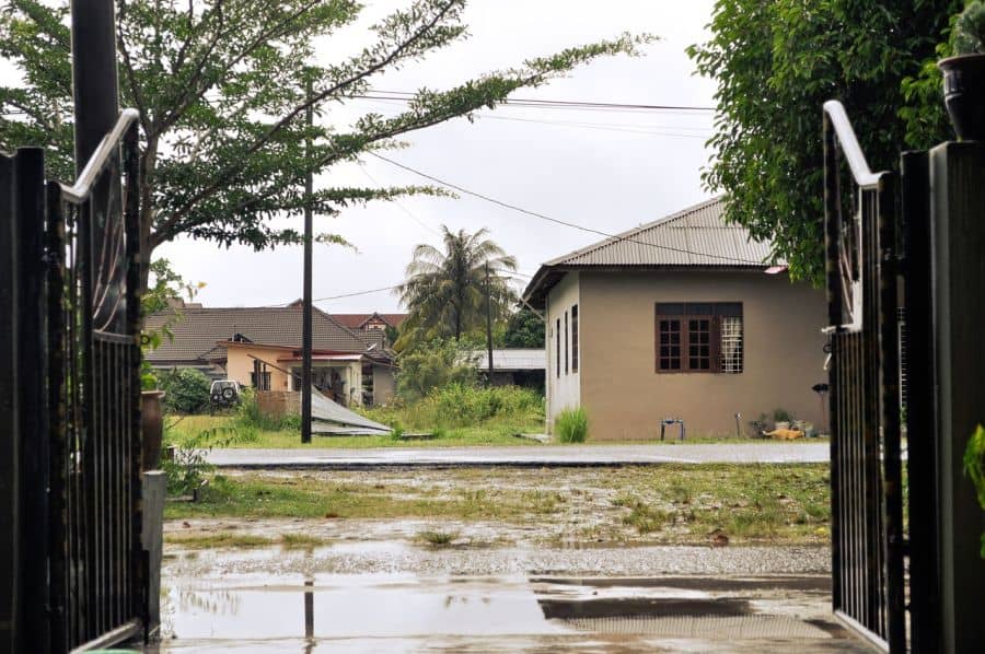 Filing a Homeowners Insurance Claim for Roof Damage: A Guide